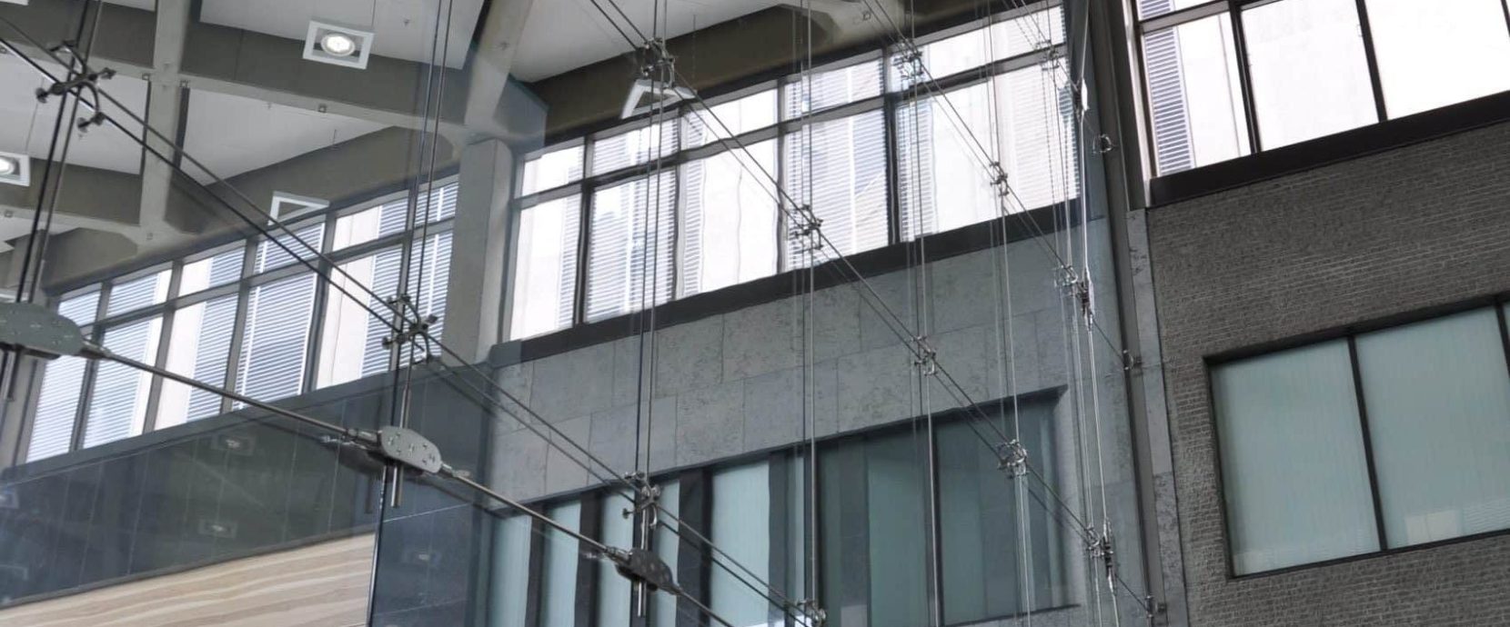 Cable Net Glass Wall | Complexe Desjardins | ELEMA - Firme d'ingénieurs ...
