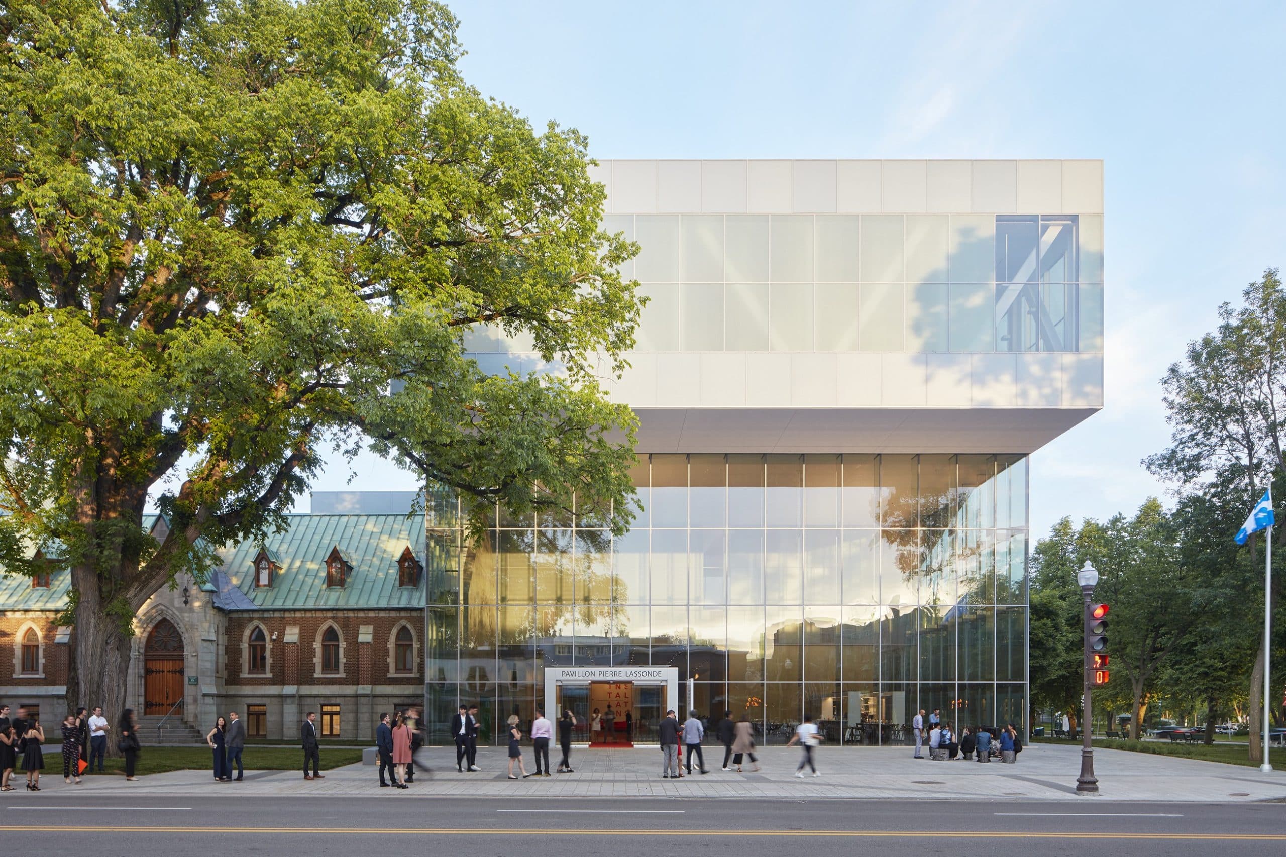 Façades en verre | Pavillon Pierre Lassonde | ELEMA - Firme d ...